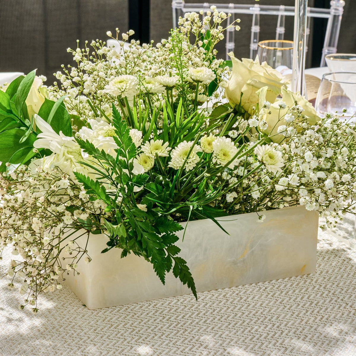 Pesach Tablescape Ideas: Elevated Floral Centerpiece Tutorial ...