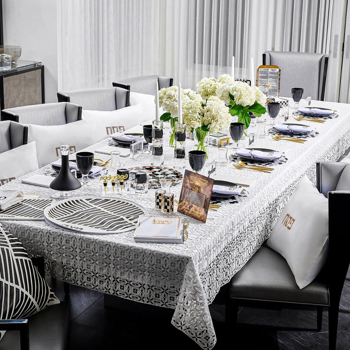 Onyx Pesach 2024 Tablescape – Waterdale Collection